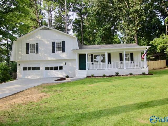 15003 Glory Dr SE, Huntsville, AL 35803