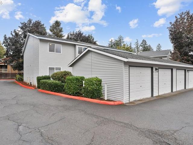 15000 SW Farmington Rd Apt 30, Beaverton, OR 97007