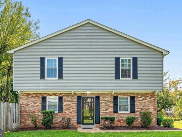 15001 Cherrydale Dr, Woodbridge, VA 22193