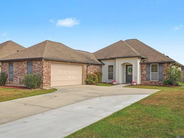 15001 Cross Gate Dr, Walker, LA 70785