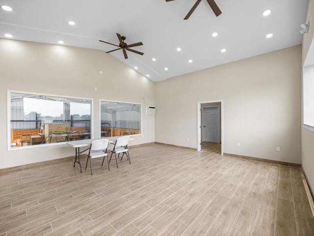 15002 Bj Dusek Road