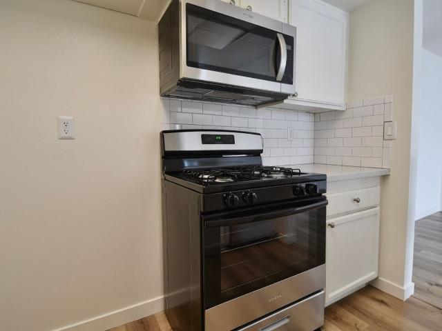 15007 1 Bedroom Apartment for Rent at 15007 Burbank Blvd, Los Angeles, CA 91411 Van Nuys