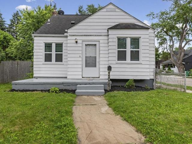 15006 Crescentwood Ave, Eastpointe, MI 48021