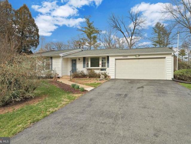 15009 Rocking Spring Dr, Rockville, MD 20853