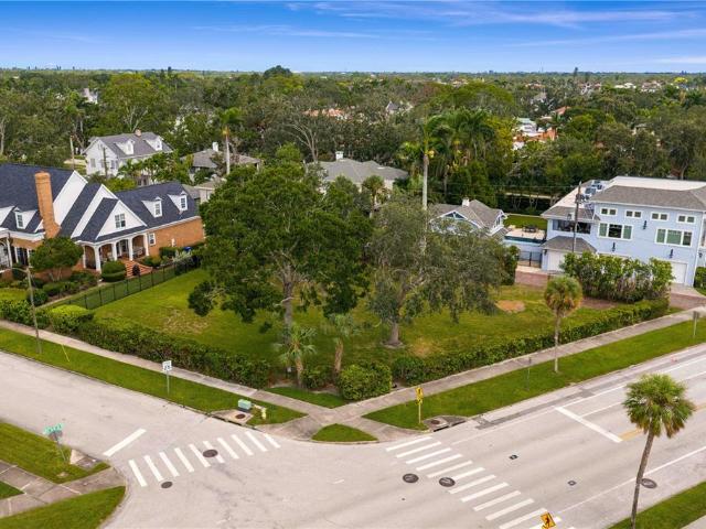 1500 N Shore Dr NE, St. Petersburg, FL 33704 | MLS #TB8415 | Compass