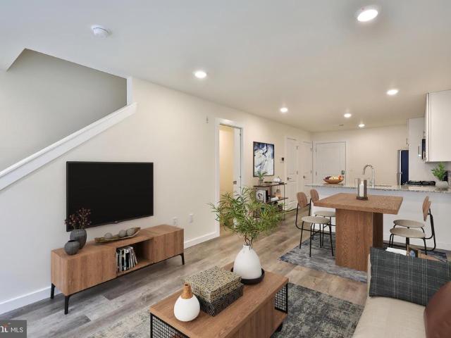 1500 N Randolph Street # 13E