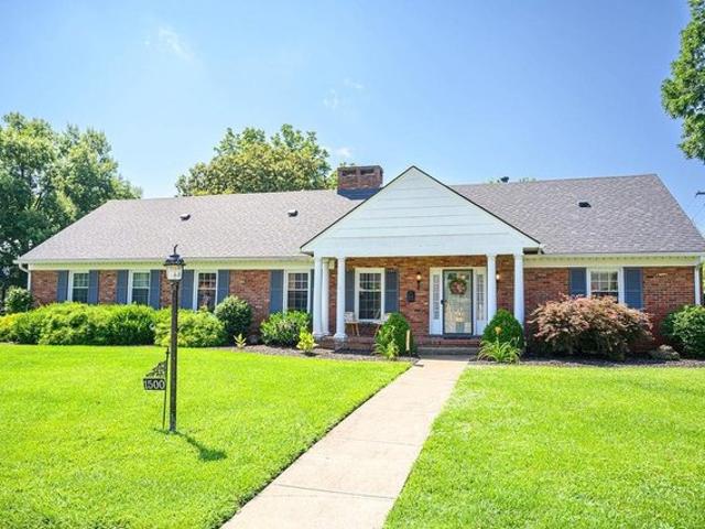 1500 Avon Pl, Owensboro, KY 42301