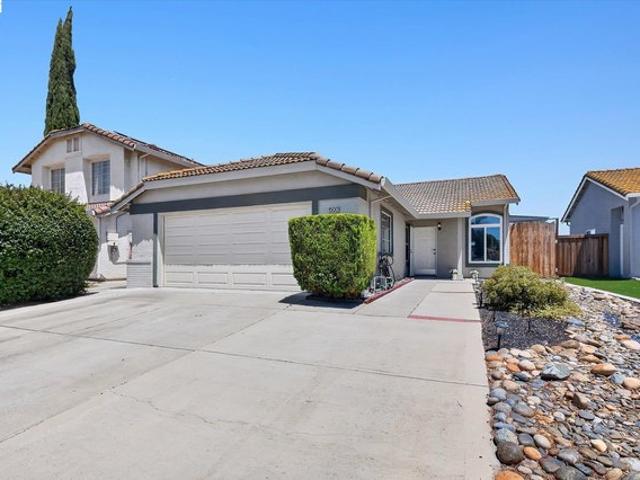 1500 Andrew St, Tracy, CA 95376