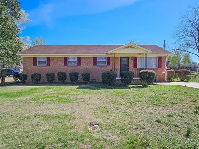 1500 Buchanan St, Athens, AL 35611