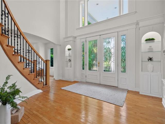 1500 Chandon CRES