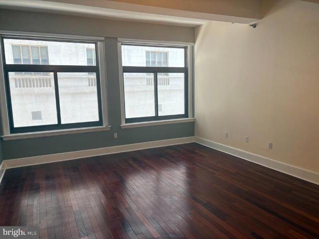 1500 Chestnut Street # 4D