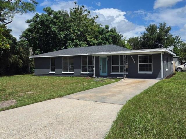 1500 Crest Ave, Leesburg, FL 34748
