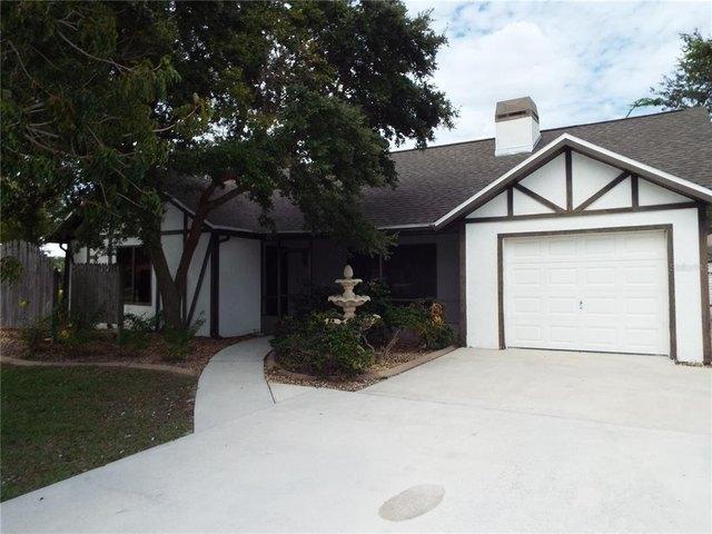 1500 Crest Dr, Englewood, FL 34223