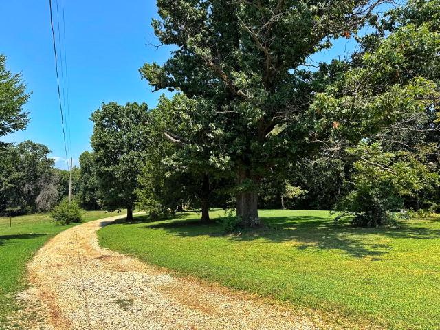1500 E 1800 Road