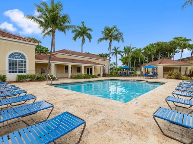 1500 E Mowry Dr, Homestead, FL 33033