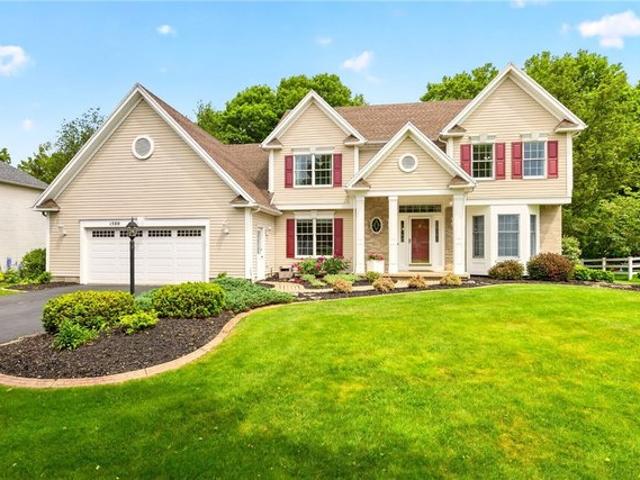 1500 Fallen Leaf Ter, Webster, NY 14580