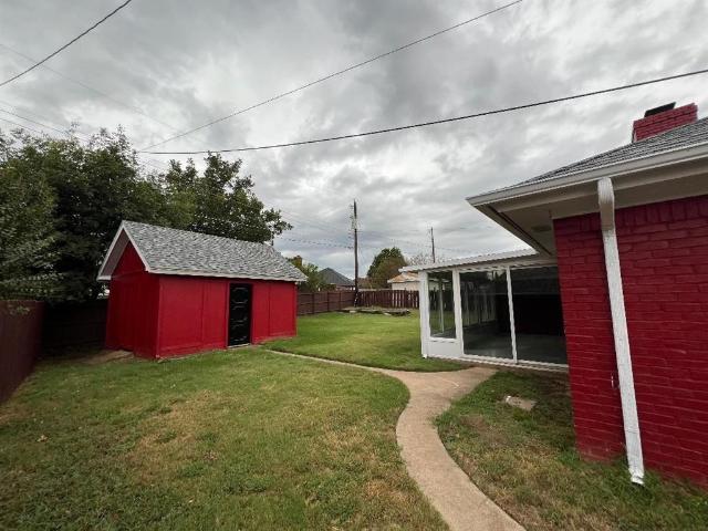 1500 Hyde Park Boulevard