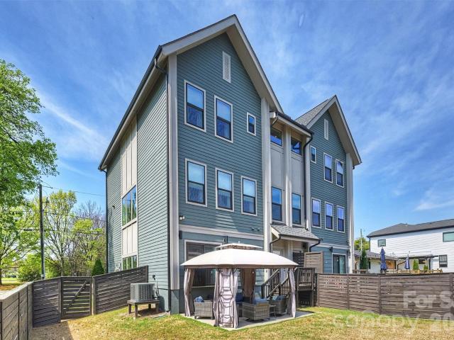 1500 Hawthorne Lane # A