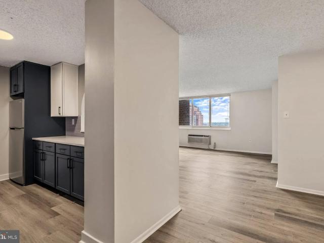 1500 Locust St, Unit 1B4407, Philadelphia, PA 19102 | MLS #PAPH2610 | Compass