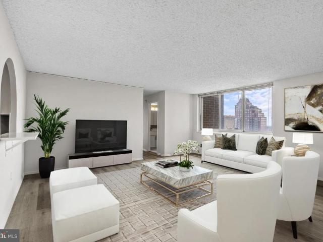 1500 Locust Street # 1B 2214