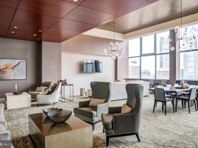 1500 Locust Street # 3915