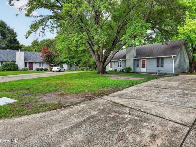 1500 Princeton Ln, New Bern, NC 28562