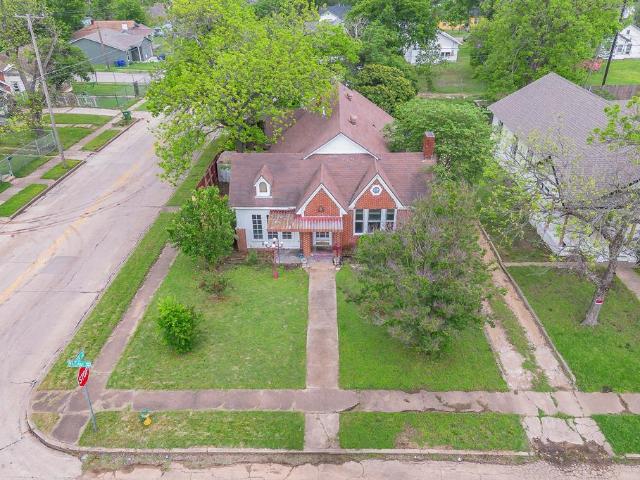1500 Proctor Avenue