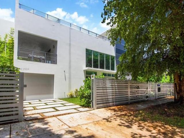 1500 SW 4th Ave, Miami, FL 33129