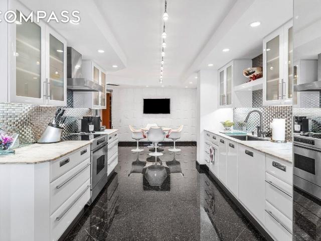 1500 S Ocean Blvd 303, Boca Raton, FL