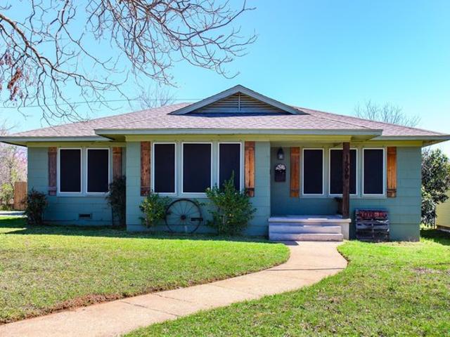1500 S Scullin Ave, Denison, TX 75020