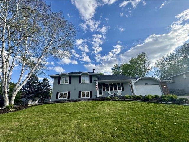1500 th Pl N, Maple Grove, MN 55311