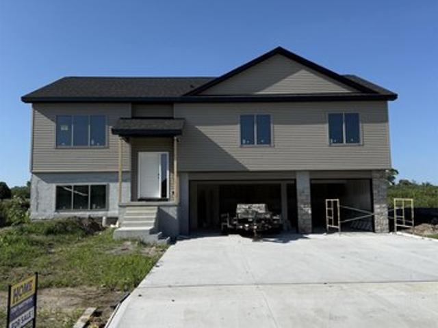 1500 W Beartooth Dr, Lincoln, NE 68521