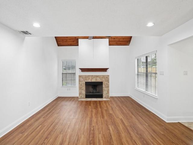1500 W Esplanade Avenue # 28C