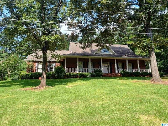 1500 W Magnolia Dr, Sylacauga, AL 35150
