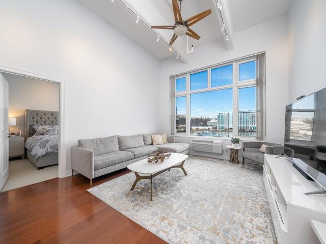 1500 Washington St # 4F