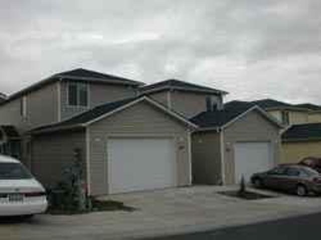 $1500 / 5br 841 North Garfield avail 8/5/11 moscow