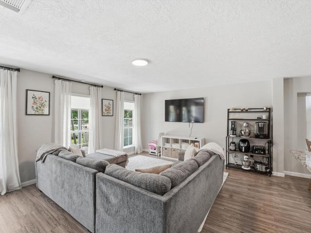 15011 Crockett Road