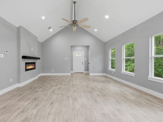 15011 Indian Hill Trail
