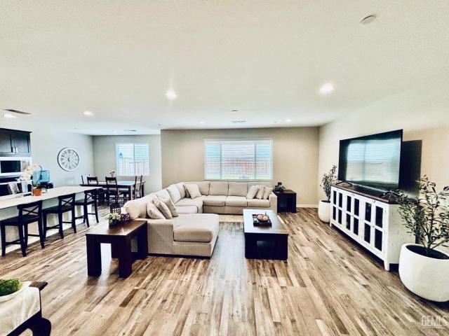 15012 Pams Way