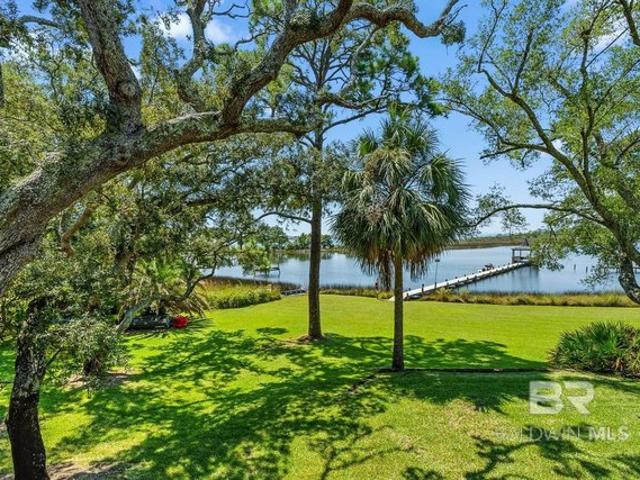 15017 Innerarity Point Rd, Pensacola, FL 32507