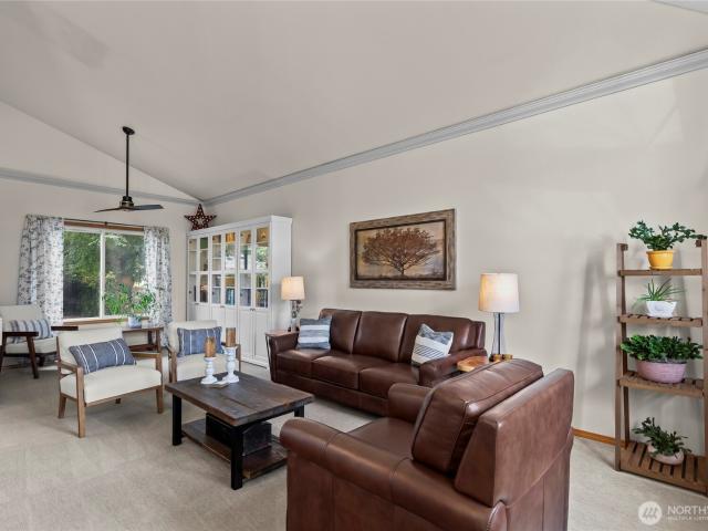 15015 rd Street E