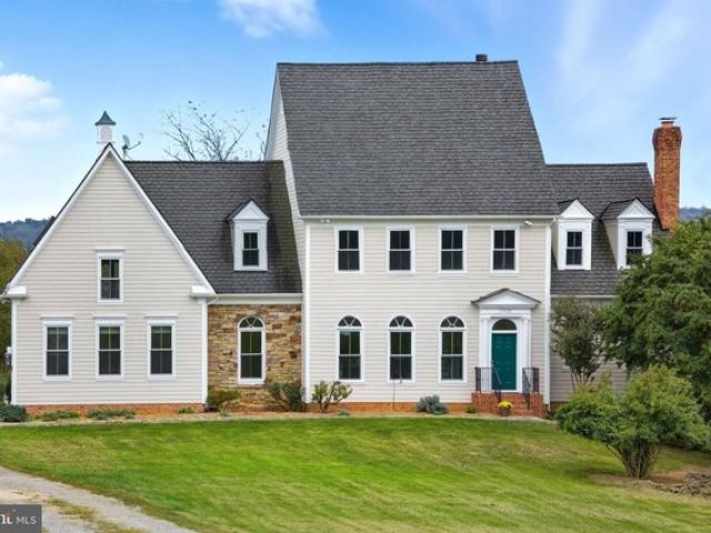 15018 Clover Hill Rd, Waterford, VA 20197