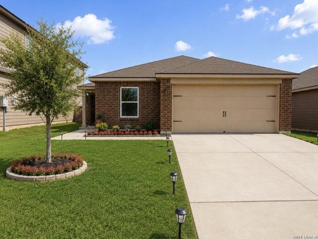 15018 Silver Tree Cv, Von Ormy, TX 78073