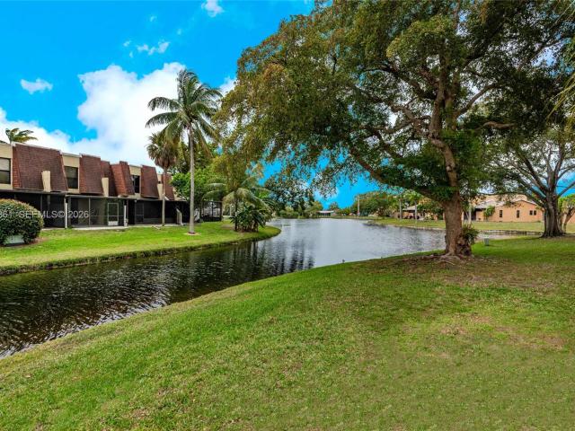 1501 NW 90th Way, Unit 1501, Pembroke Pines, FL 33024 | MLS #A11949