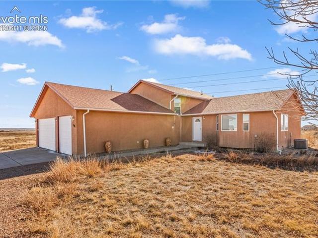 1501 N Gentry Ln, Pueblo West, CO 81007