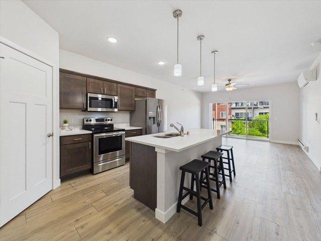 1501 N Windsor Ave Apt 203, Cottage Grove, WI 53527