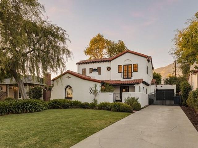 1501 New York Dr, Altadena, CA 91001