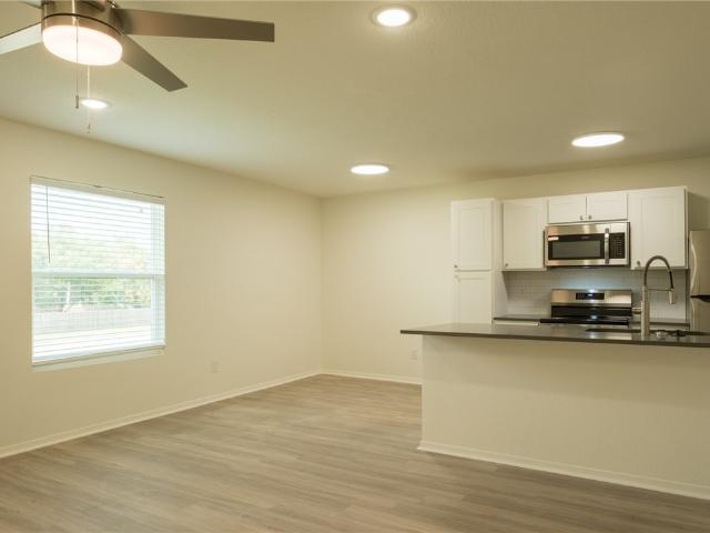 1501 Oakdale Circle C