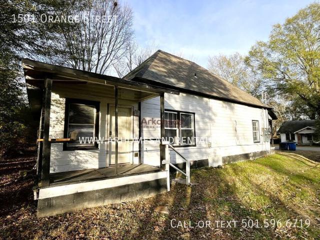 1501 Orange Street | 1 Bedroom | 1 Full Bathroom *1/2 OFF FIRST MONTH'S RENT!