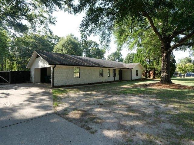 1501 Azalea Dr, Waynesboro, MS 39367